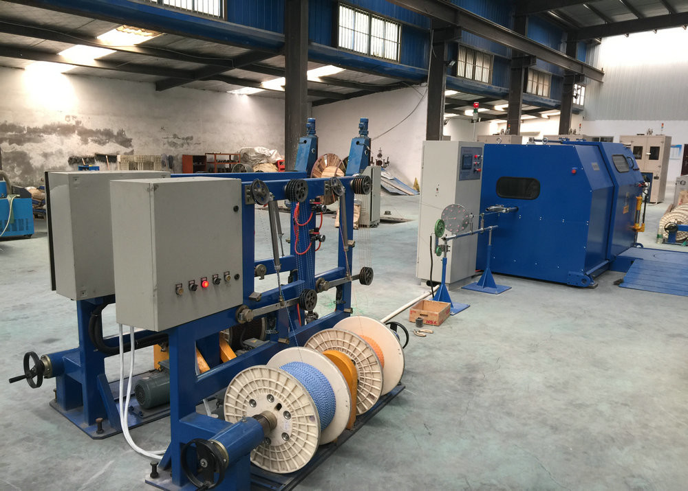 Copper Wire single cable machine / cable laying machine Dia 0.6-3mm